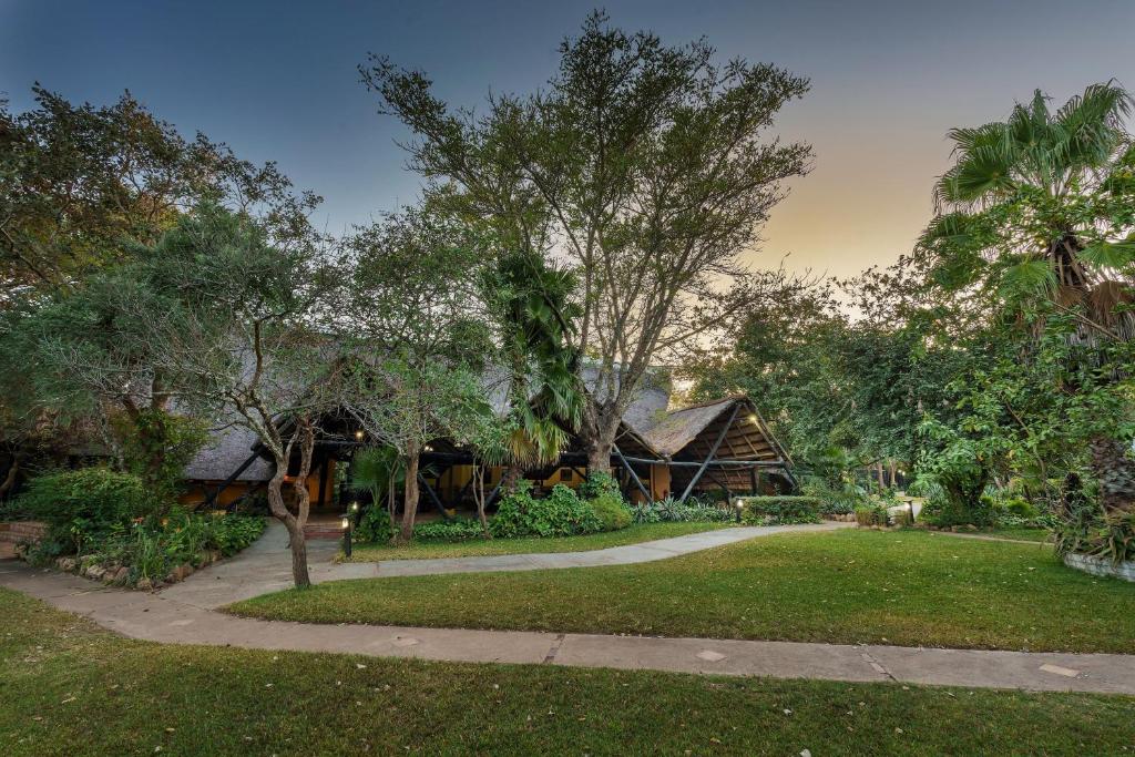 Protea Hotel by Marriott Lusaka Safari Lodge, Chisamba (updated prices ...