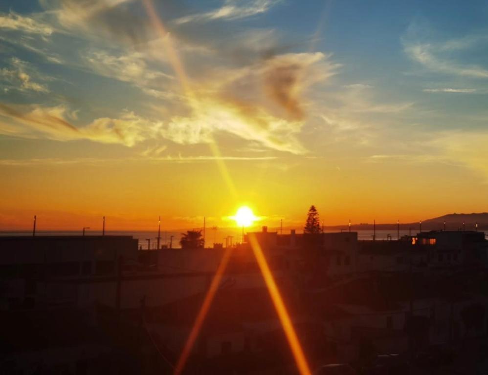 Sea View & Sundown, 150m from the Beach and Surf Spots, Costa da ...