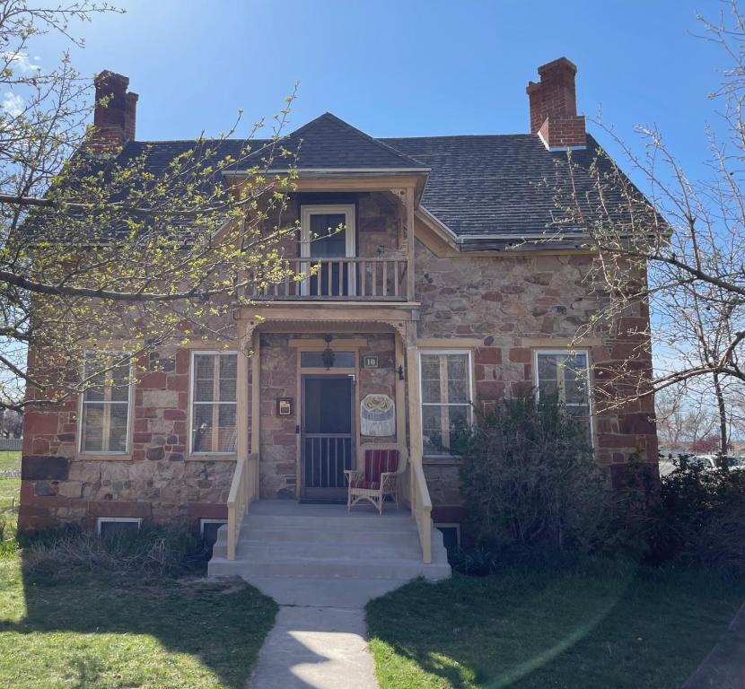 Bishop Partridge Wives House - SuiteTrails
