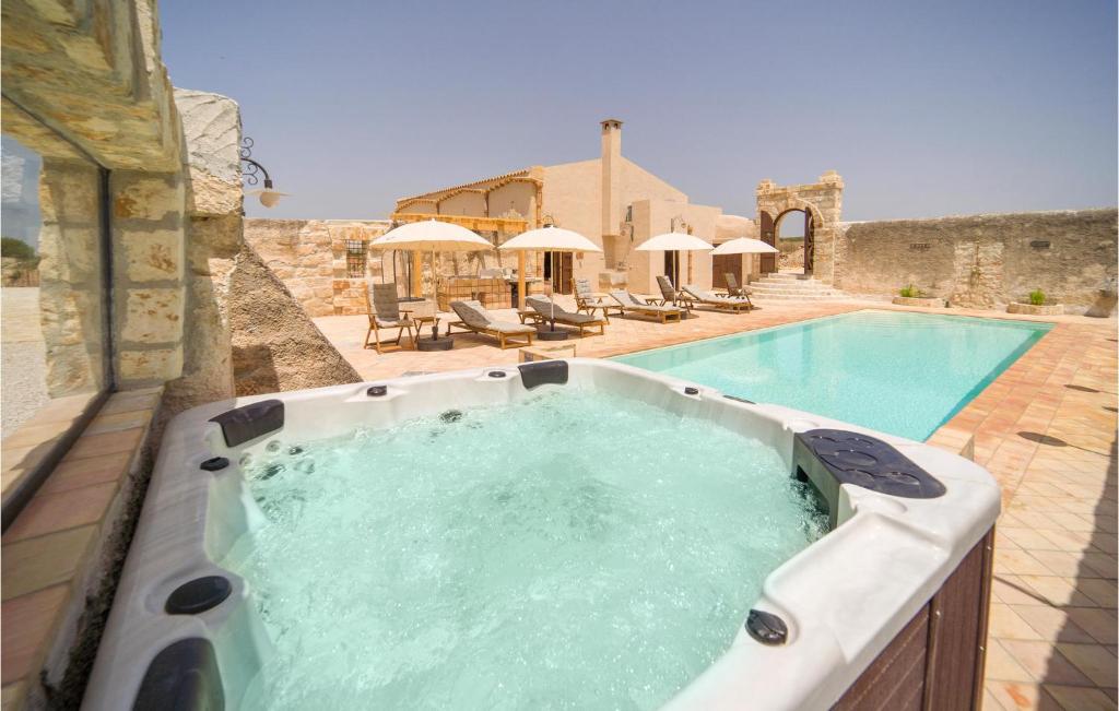 Amazing Home In Agrigento With Outdoor Swimming Pool, Jacuzzi And ...