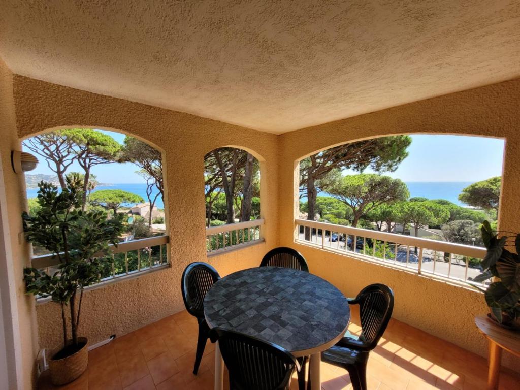 APPARTEMENT VUE MER 200 M DES PLAGES - DJUMBO, Sainte-Maxime ...