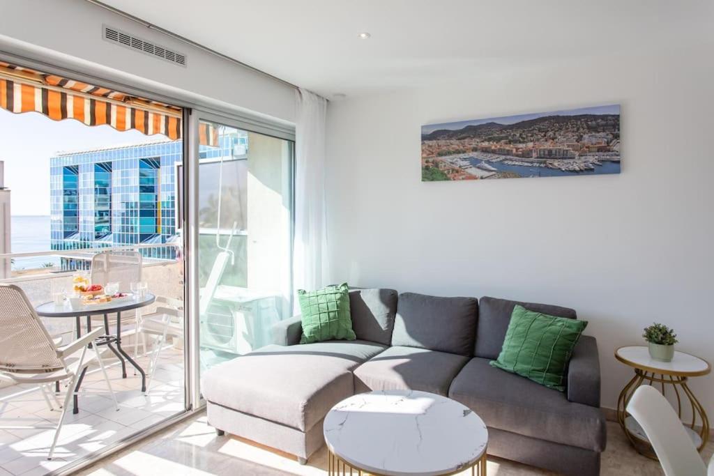 L28 Suite Californie 1min walk sea 3BDR/ AC & balcony, Nice (updated ...