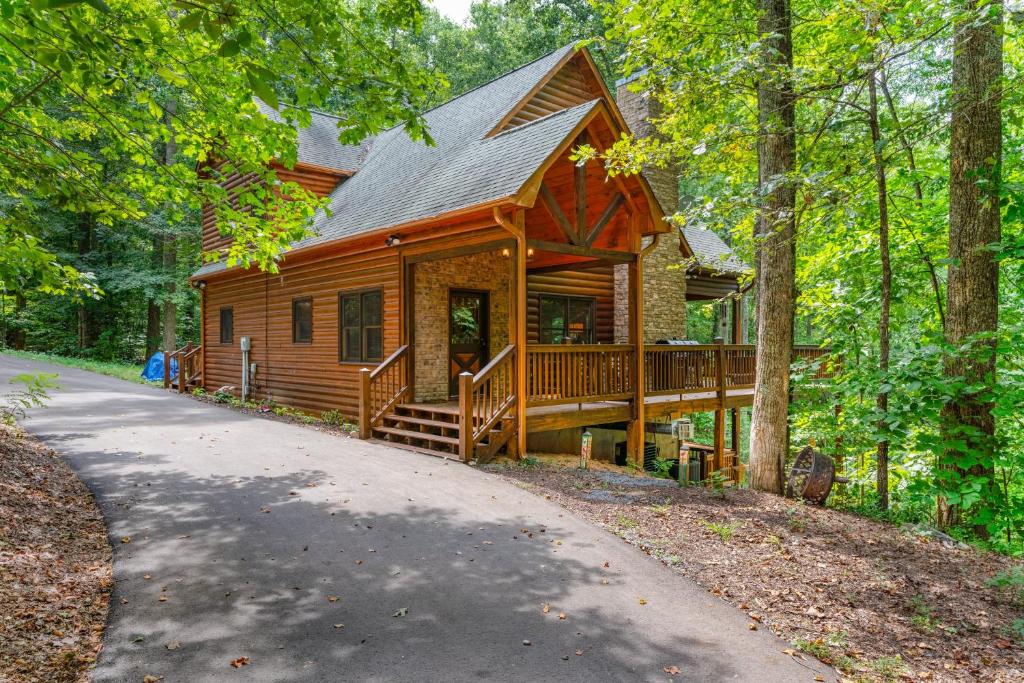 Ken's Cabin, Blue Ridge (updated prices 2025)