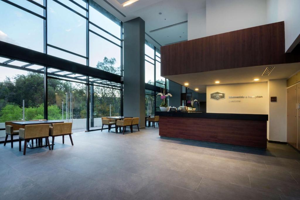 Hampton Inn By Hilton San Luis Potosi, San Luis Potosí (precios ...