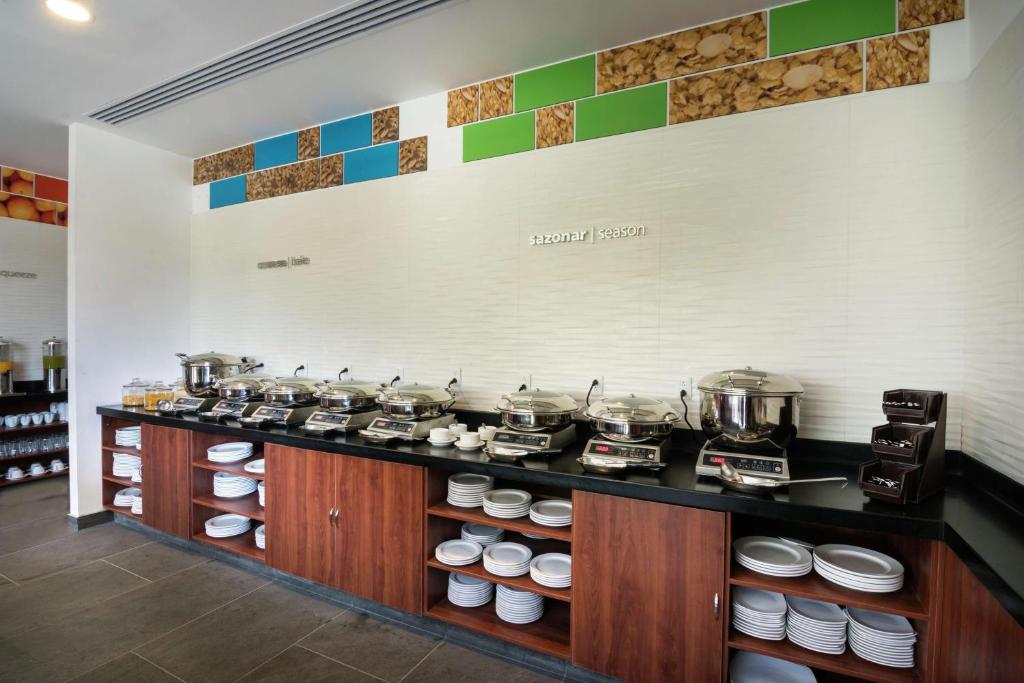 Hampton Inn By Hilton San Luis Potosi, San Luis Potosí (precios ...