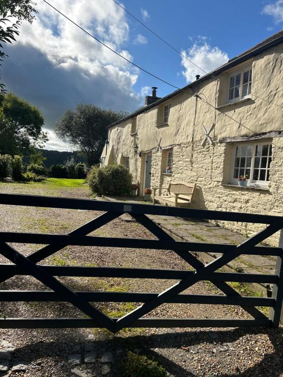 Characterful Grade 2 Listed Cottage near to Wadebridge and Padstow ...