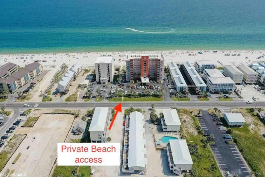 Private Beach Access With Pool and 2-MIn Walk to Beach, Gulf Shores ...