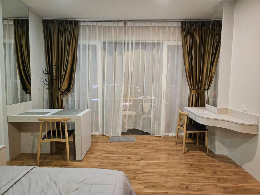 Monolog at Aston Batam (Studio), Nagoya (updated prices 2025)