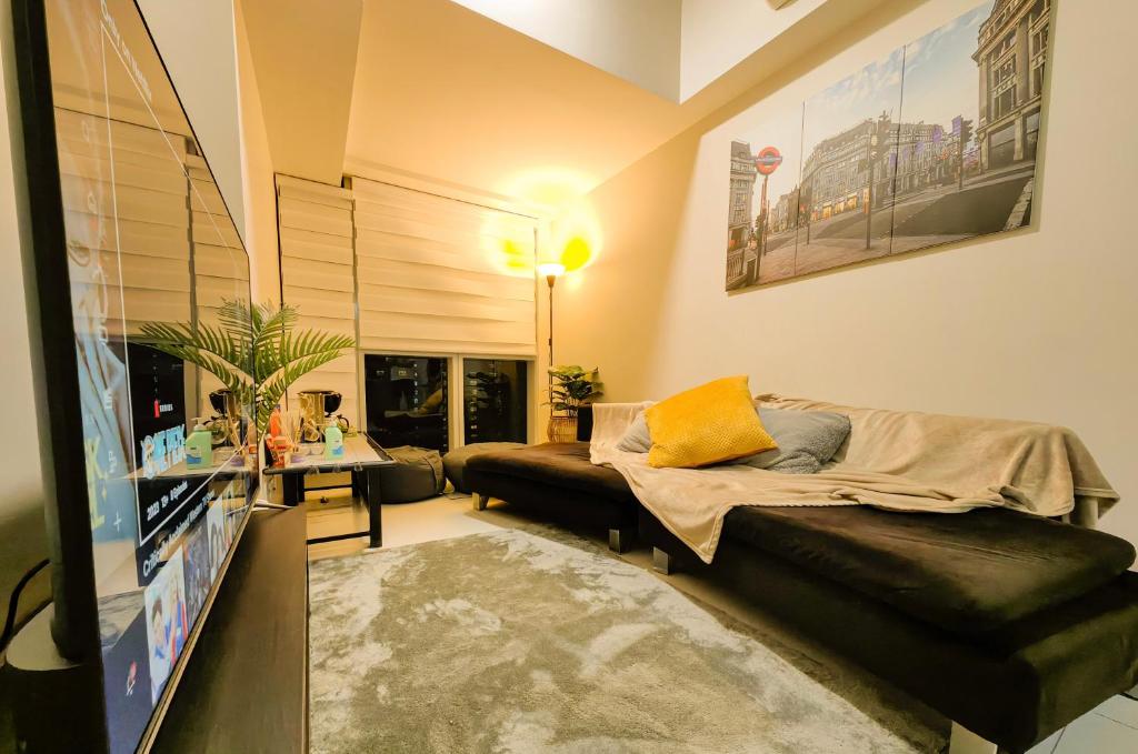 Glamorous 3BR Suite in Uptown BGC w/Bathtub, Manila (updated prices 2026)