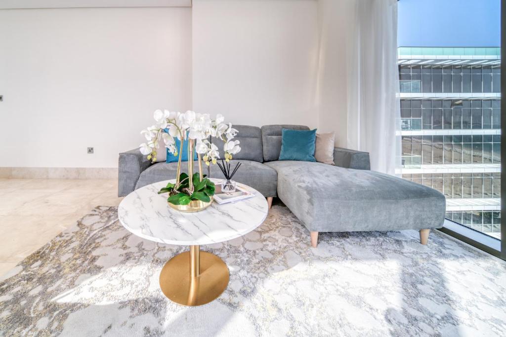 The 8, Palm Jumeirah - Mint Stay, Dubai (updated prices 2025)