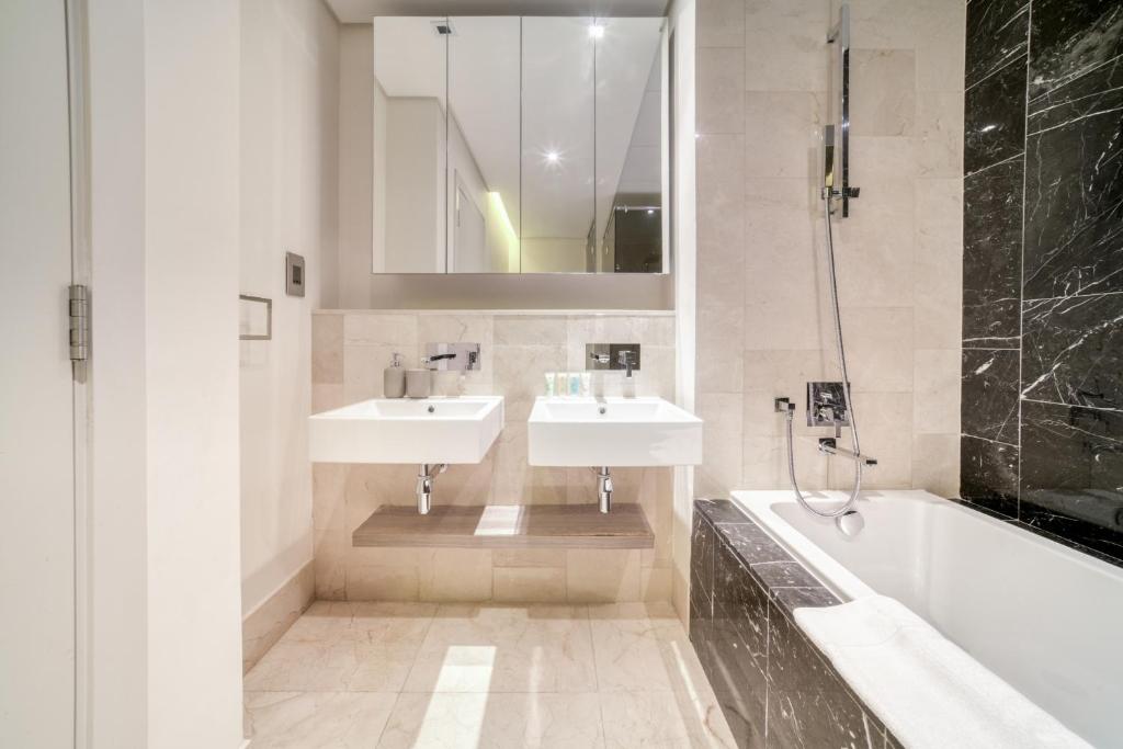 The 8, Palm Jumeirah - Mint Stay, Dubai (updated prices 2025)