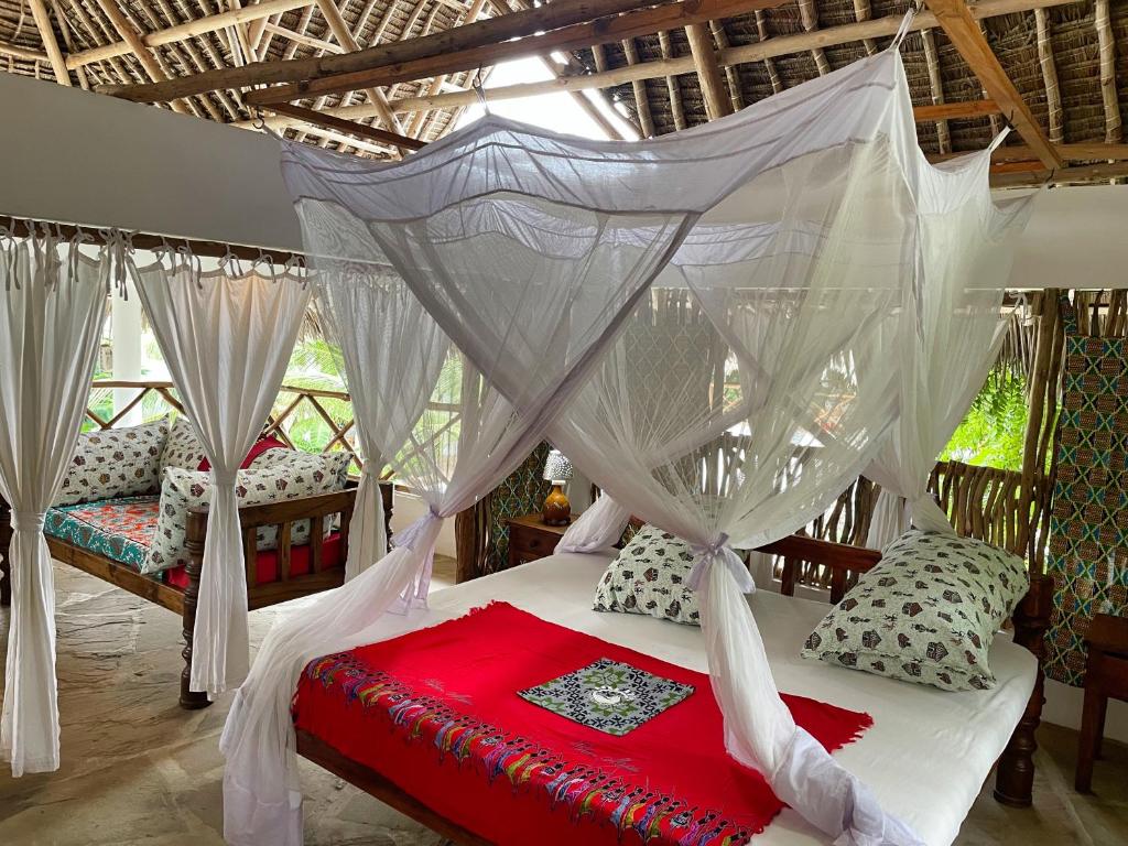 Paka House-Rafiki Village, Watamu (updated prices 2025)