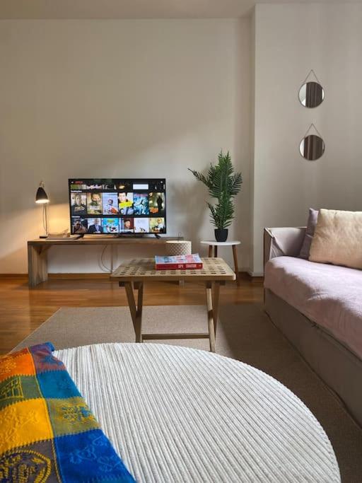 Etern Stays - Serene Apartment, Pristina (updated prices 2025)