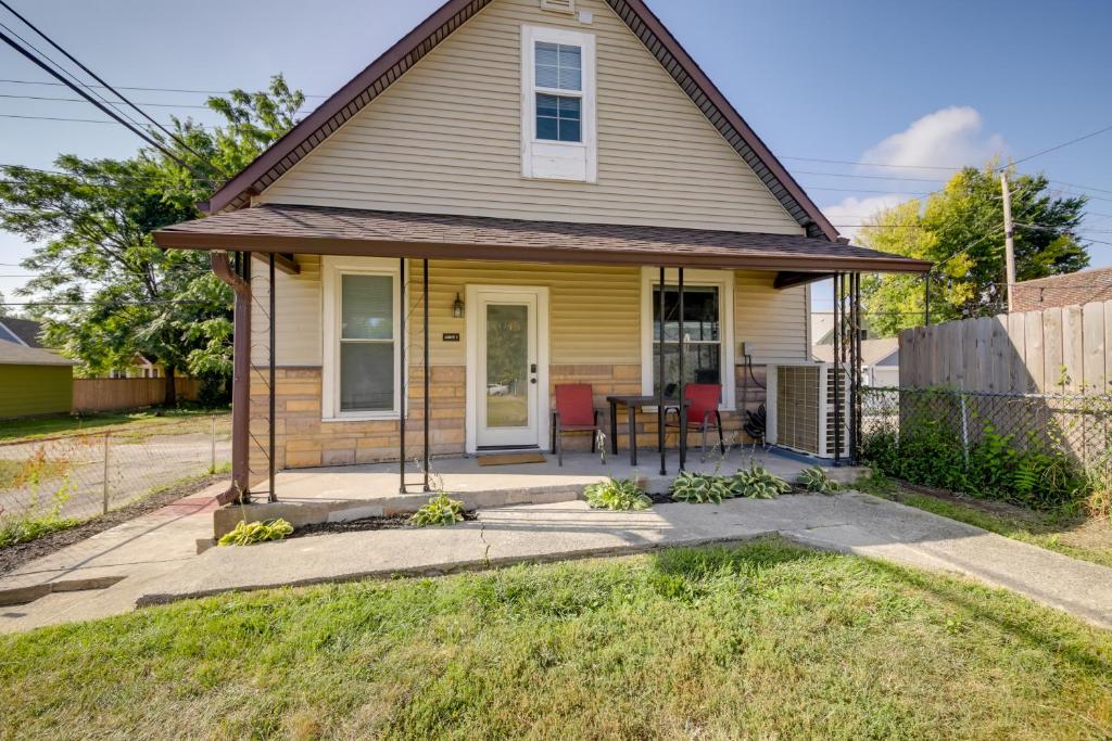 Indianapolis Home with Porch - Close to Mile Square!, Indianapolis ...