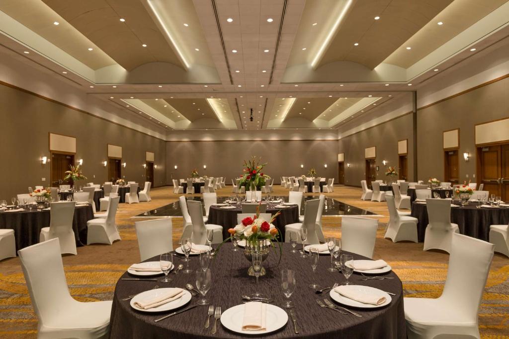 Hilton Baltimore BWI Airport, Linthicum Heights (updated prices 2025)