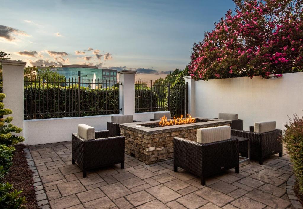 Courtyard by Marriott Charlotte Ballantyne, Charlotte (updated prices 2025)