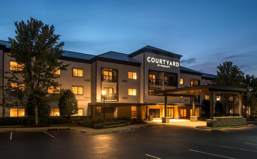 Courtyard by Marriott Charlotte Ballantyne, Charlotte (updated prices 2025)
