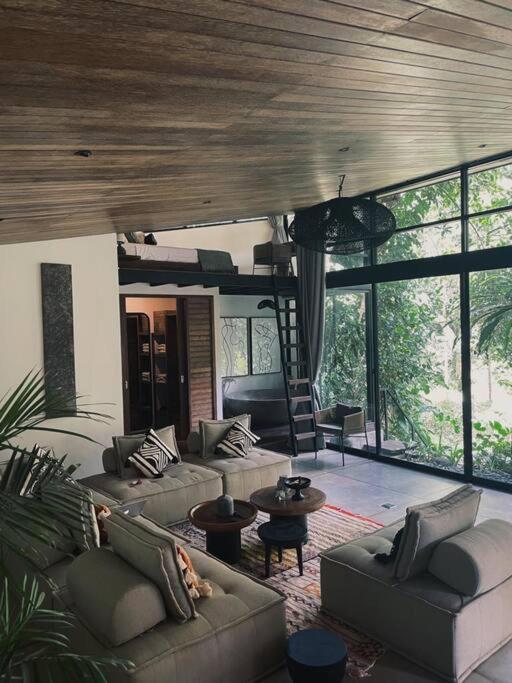 Ubud zen river house, secluded tranquil retreat in nature, Ubud ...