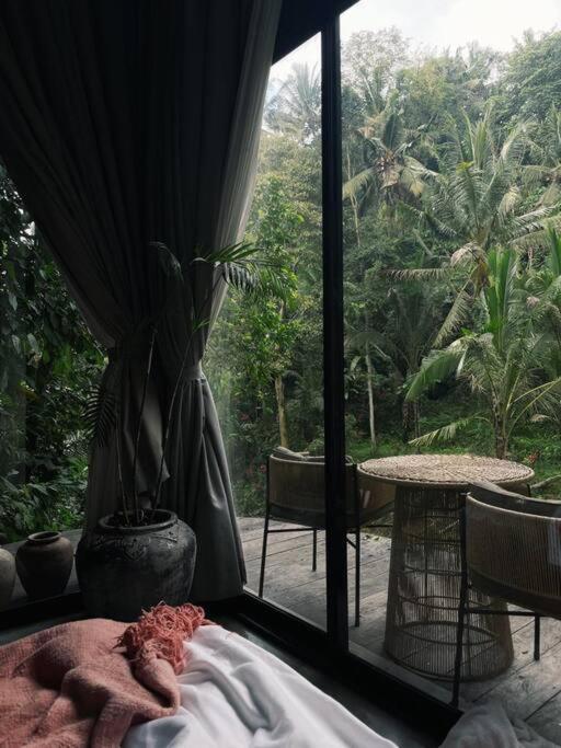 Ubud zen river house, secluded tranquil retreat in nature, Ubud ...