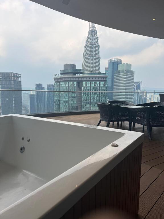Vortex KLCC apartment by All Asia, Kuala Lumpur (updated prices 2025)