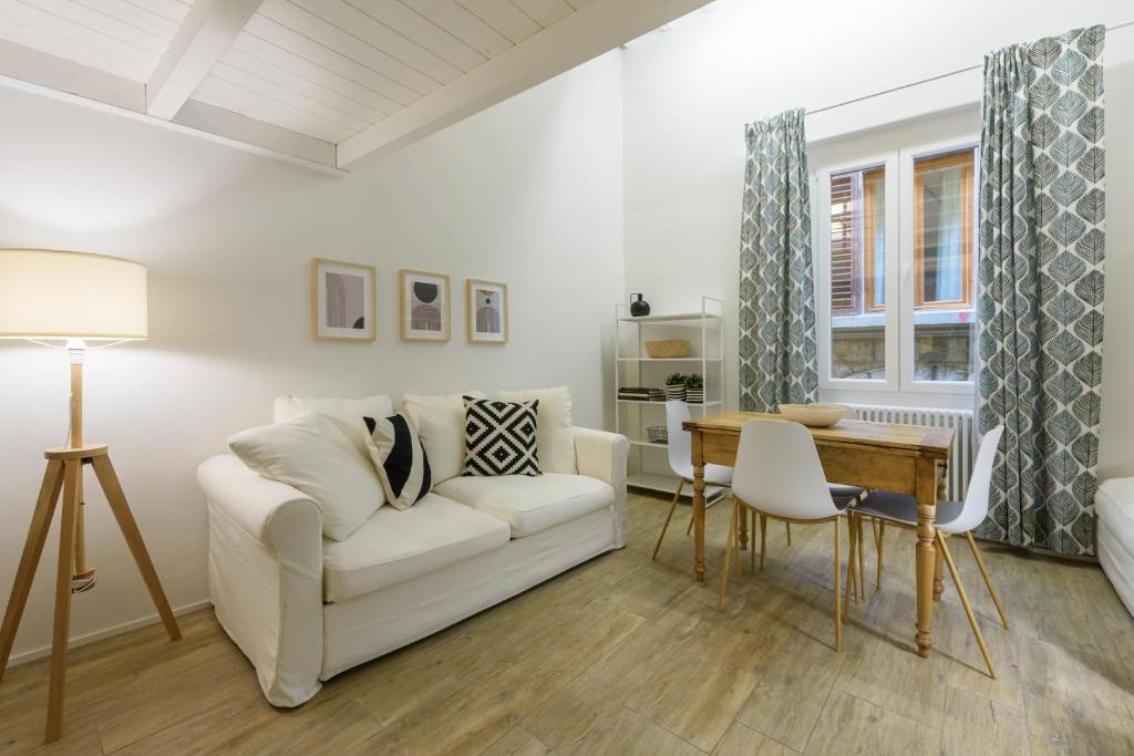 Madame Betta by Mmega, Florence (updated prices 2026)