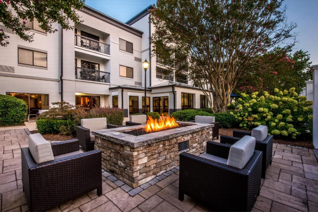 Courtyard by Marriott Charlotte Ballantyne, Charlotte (updated prices 2025)