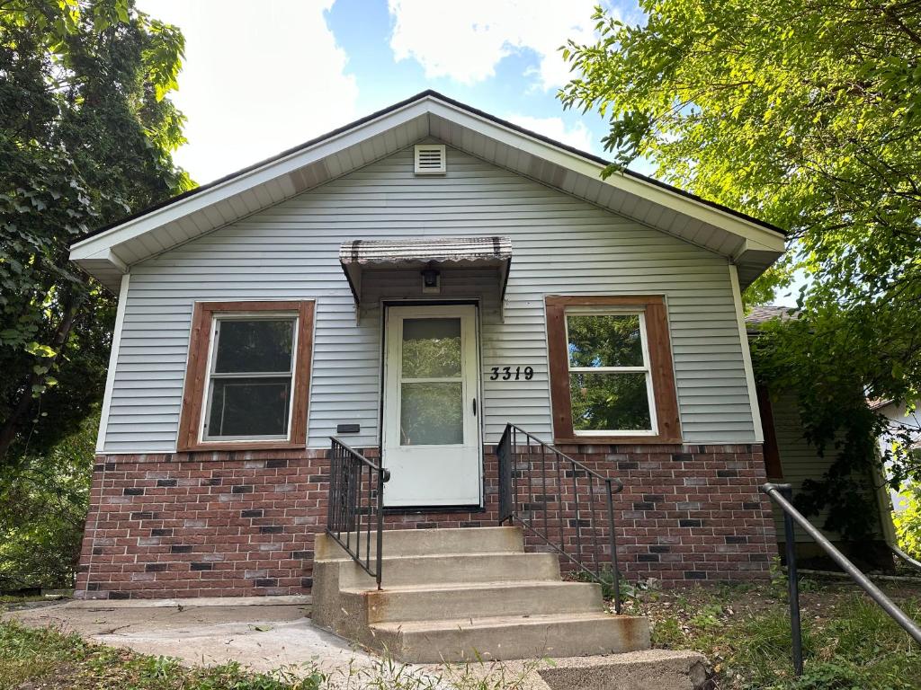 Logan House, Minneapolis (updated prices 2025)