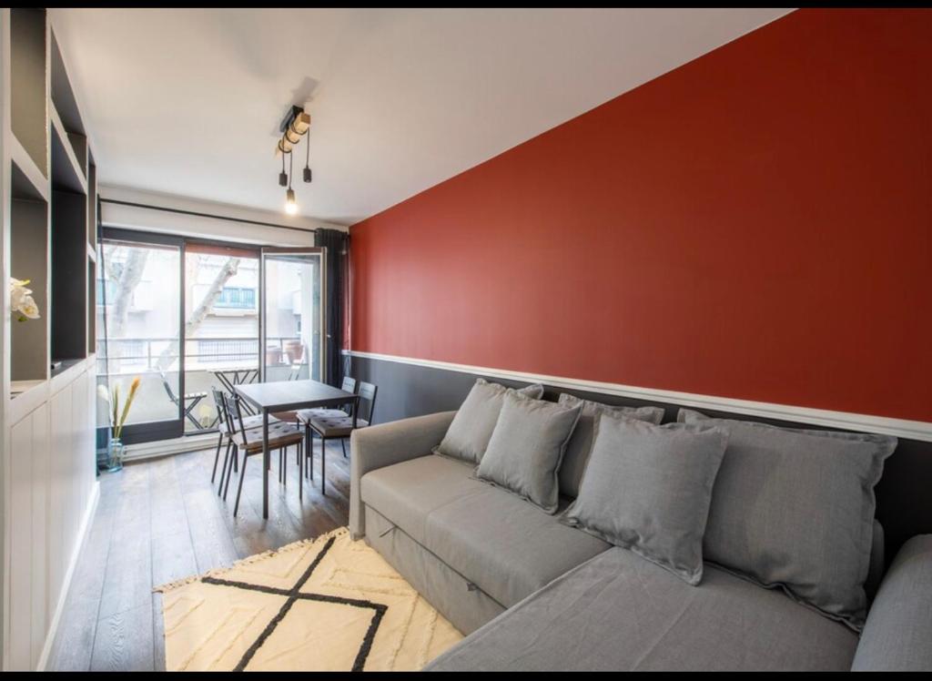 Bien venu chez SARAH, París (precios actualizados 2025)