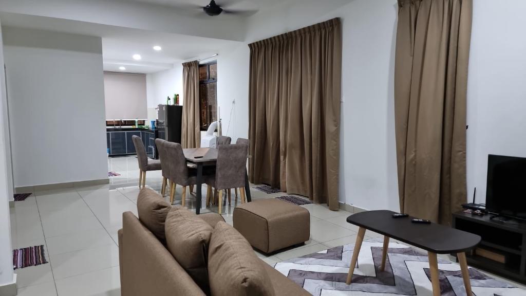 Michelle Harmonia Homestay 2A4 Four Bedrooms corner unit, Bandar ...