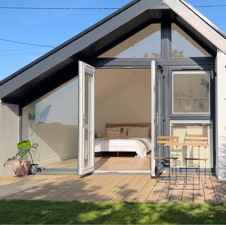 The Perch, Bridgend (updated prices 2026)