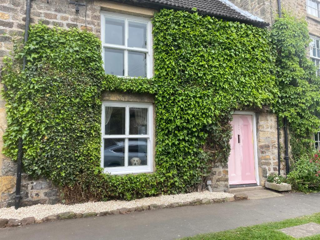 Springwell Lodge With Hot Tub