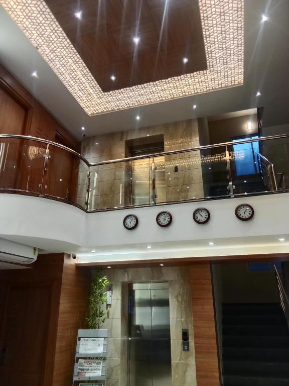 Grand Courtyard Business Hotel, Saligramam, Chennai (updated prices 2026)