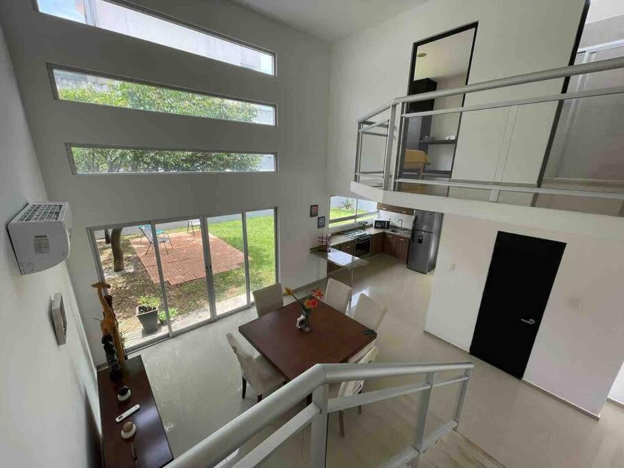 Victoria’s Beach house, Alvarado (updated prices 2025)