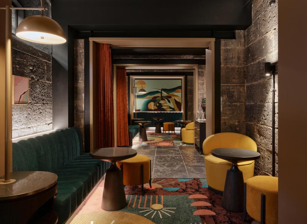 The Interlude Hotel, Melbourne (updated prices 2025)