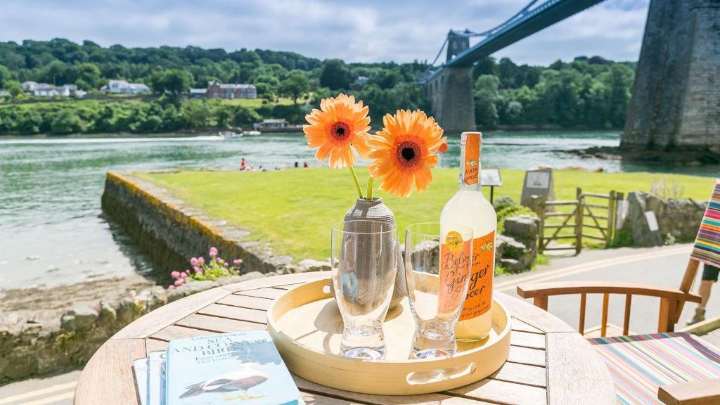 Noddfa, Menai Bridge (updated prices 2025)