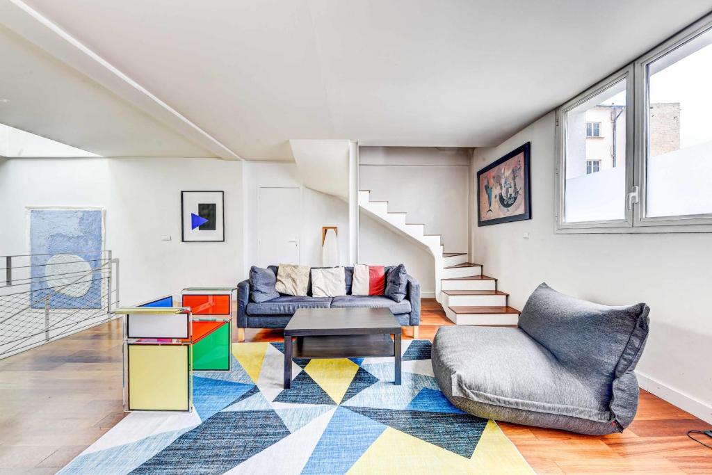 Bright and spacious atypical house with rooftop, Aubervilliers (updated ...