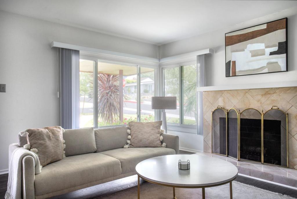 Culver City 2br w wd nr beach airport LAX-1140, Los Angeles ...