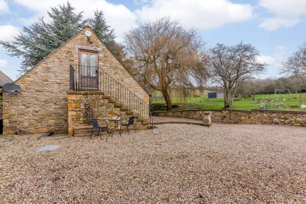 The Nest at Robins Roost, Little Rissington (updated prices 2026)