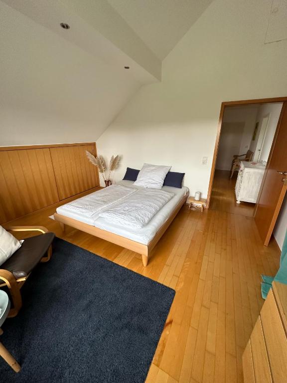 bee Apartment 1 Zimmer ruhige Lage, Dornholzhausen (updated prices 2025)