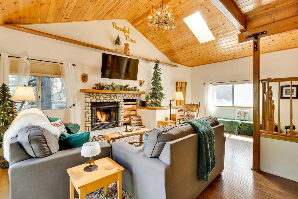 Peaceful Pines Running Springs Home with 3 Decks, Running Springs ...