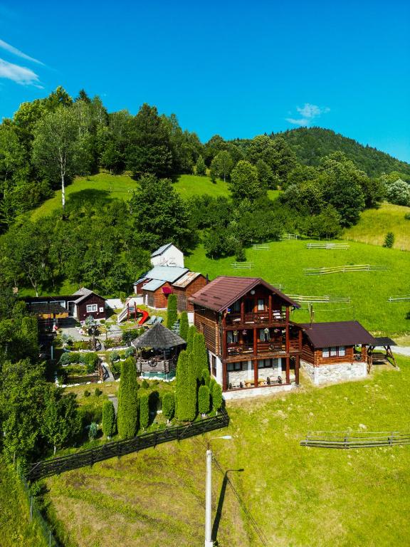 Cabana La Mariuca, Borsa (updated prices 2026)