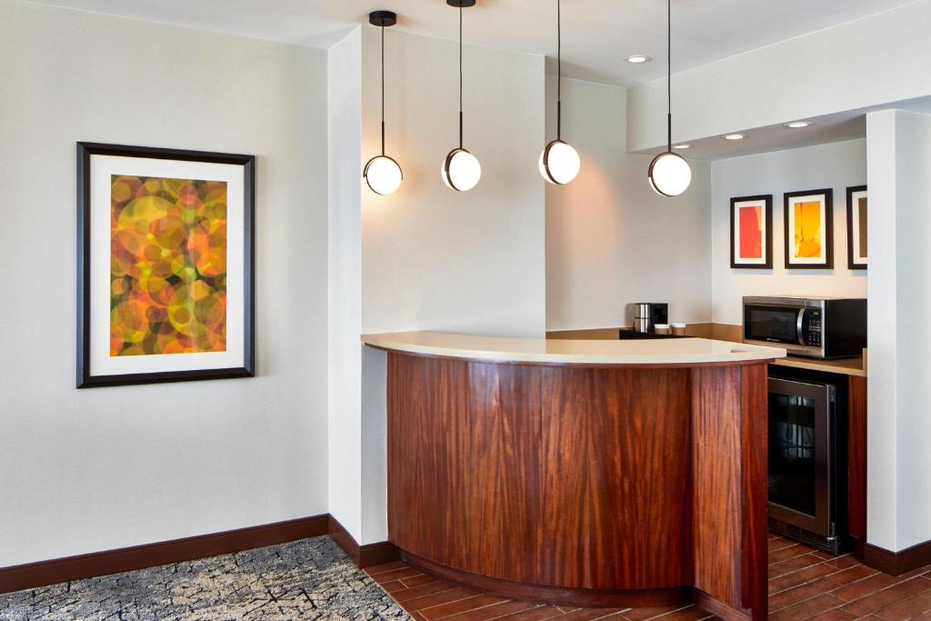 Sheraton Indianapolis Hotel at Keystone Crossing, Indianapolis (updated ...