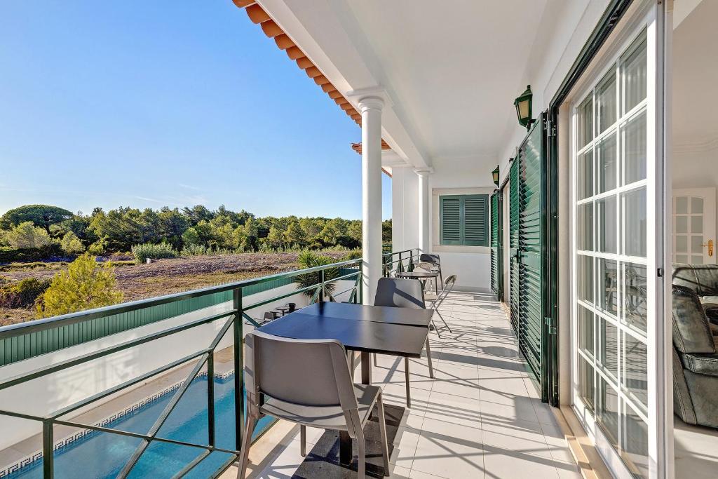 Mansão Domiga Adão, Cascais (updated prices 2025)