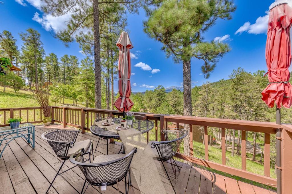 Ruidoso Cabin with Deck and Views 4 Mi to Winter Park, Ruidoso (updated ...