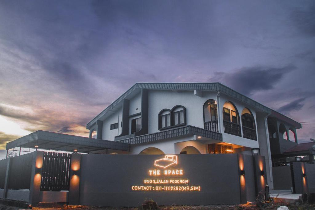 THE SPACE SRI AMAN, Simanggang (updated prices 2026)