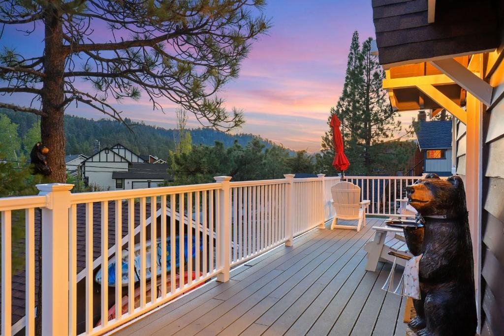 Boulder Bay cabin with views and lake access!, Big Bear Lake ...
