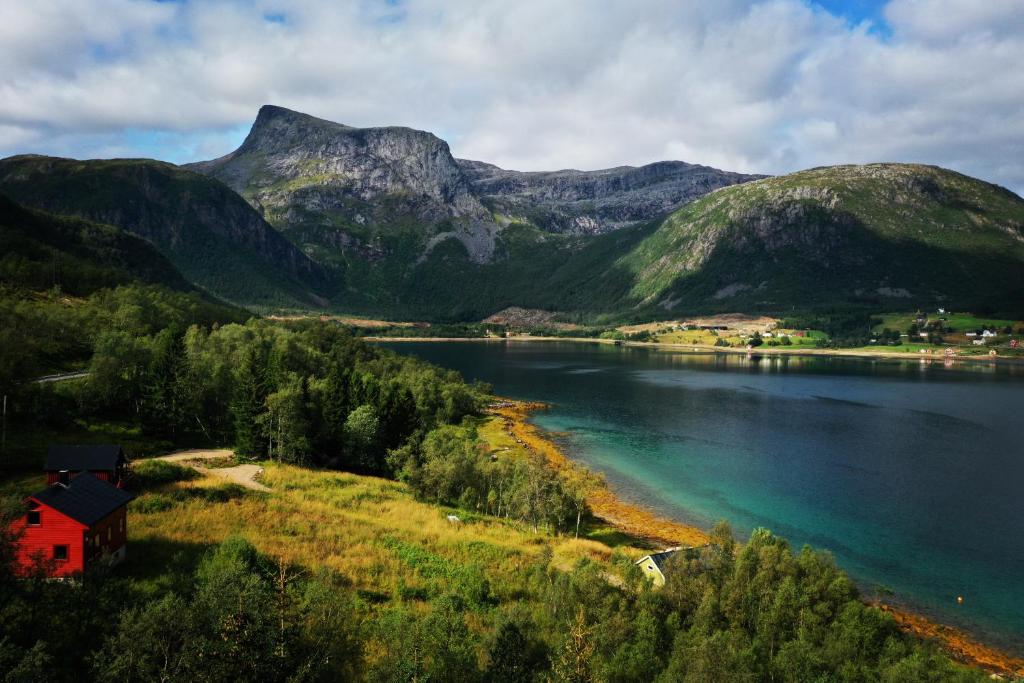 Nesset i Fiskfjord, Dragland (updated prices 2025)