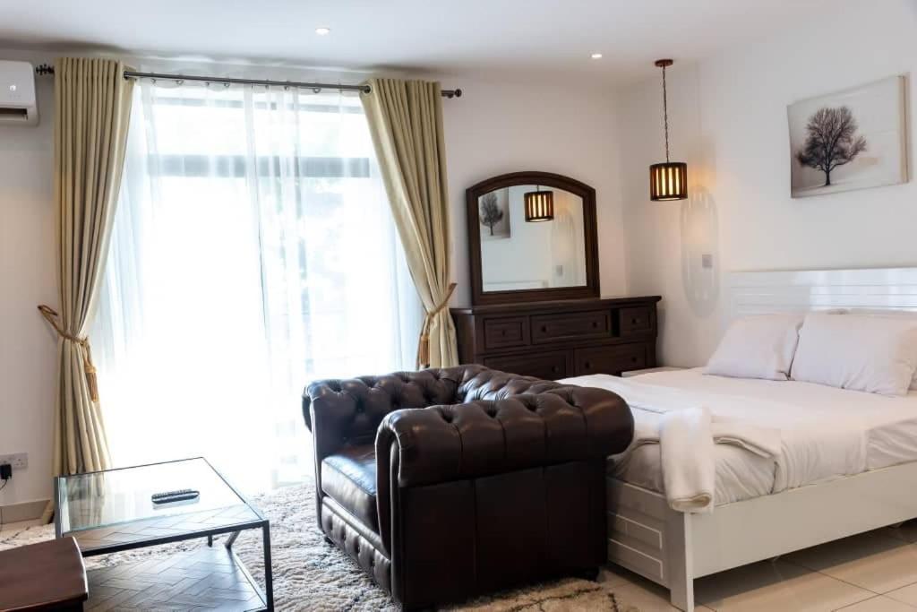 Big Beautiful Suite Embassy Gardens Cantonments Cantonments Updated Prices 2025