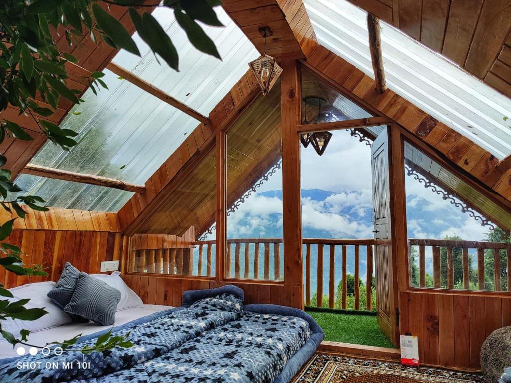 The Tree Top Treehouse Jibhi, Jibhi (updated prices 2025)