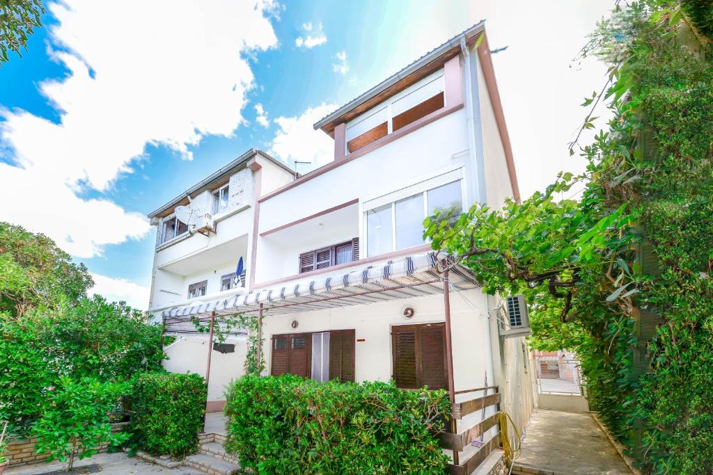 Apartments Car, Novalja (updated prices 2025)